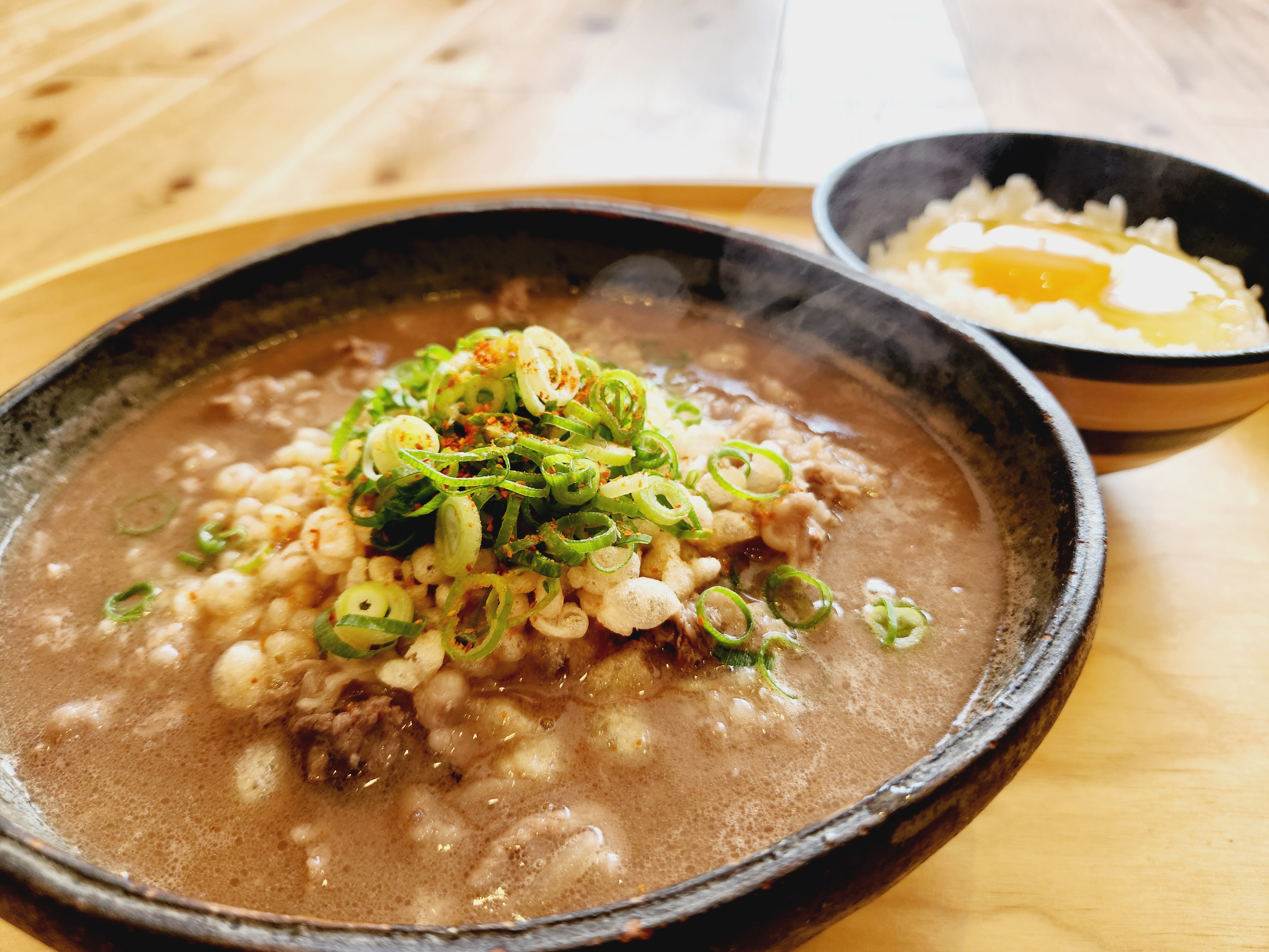 【疲れた時、二日酔いの朝はコレ】優しい出汁が体に沁みるセットメニュー「肉吸い卵かけご飯」作ろう！ | 『あたらしい日日』 こんな時代のニュー ...